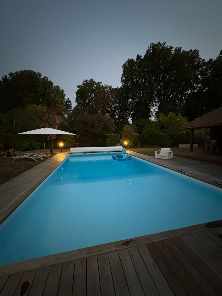 Belle Villa Avec Piscine Sainte-eulalie Bordeaux - Carbon-Blanc