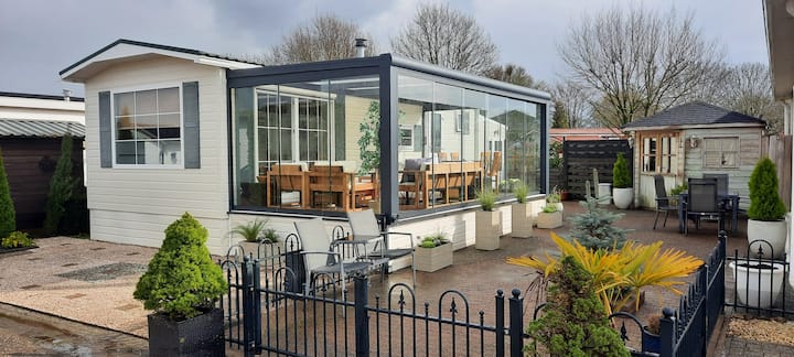 Ruime Chalet In Lith Aan Het Strand Van De Maas - Oss