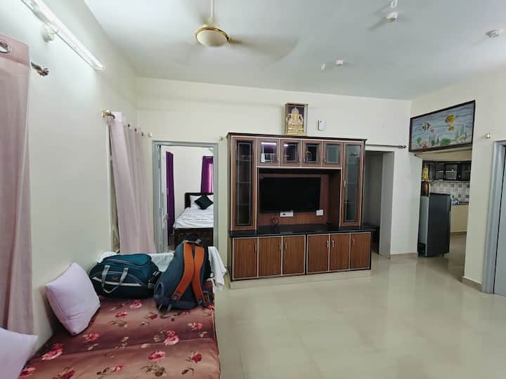 Abs Home
Delux 2 Bedrooms Ac Service Appartment - Tirupati