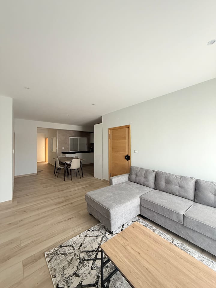 Appartement Spacieux à Praia
Idéal Pour Familles - Praia