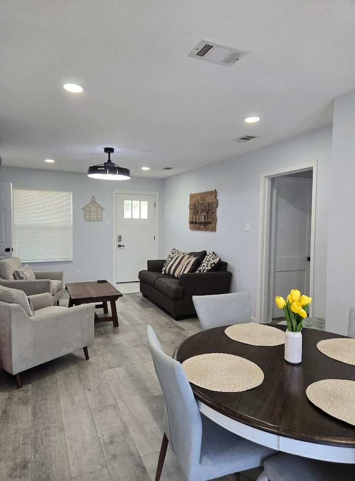 Grand Prairie Casita #3 - Grand Prairie, TX