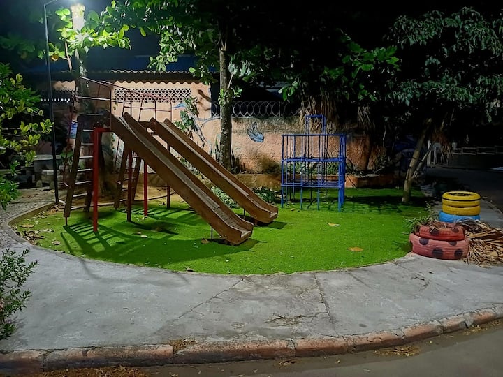 Quarto Social De Casal Simples! - Niterói