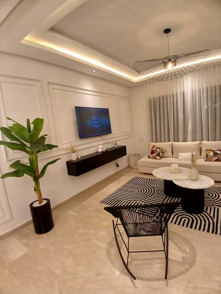 The Corniche Escape Apt - Casablanca