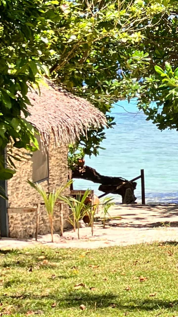 Beachfront Bungalow Aore Island Inc Transfer. - Vanuatu