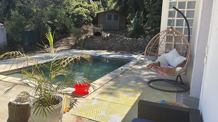 Entre Mer, Provence Et Camargue : Maison Au Vert - 尼姆