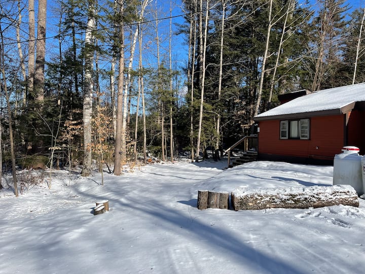 Cozy Cabin Getaway With Game Room - Campton, NH