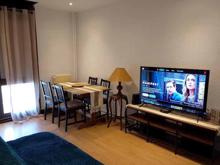 Lumineux Wifi Proche Auchan+netflix+lit De Bébé - Roche-la-Molière