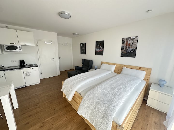 Studio With City View, Double Bed, Close To Center - Aschaffenburg