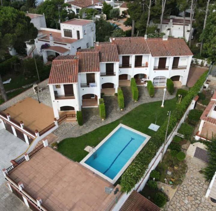 Set Cases - Apartament Reformat A Riells - La Escala