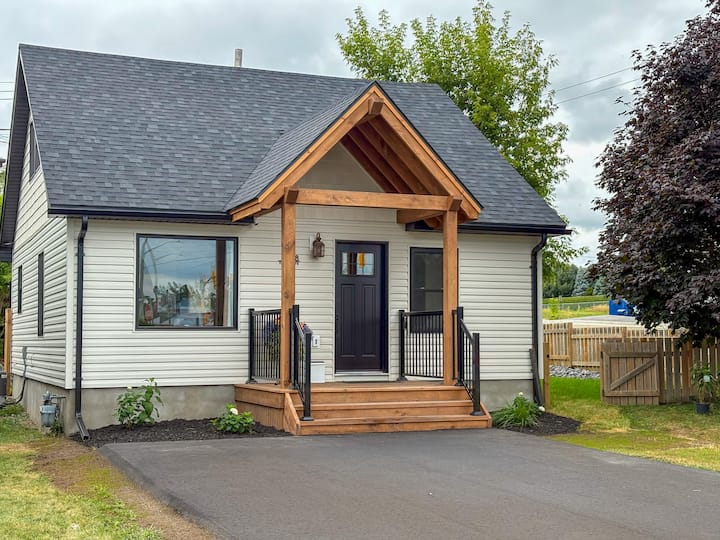The Stay Everyone’s Talking About – Tasse House - Renfrew