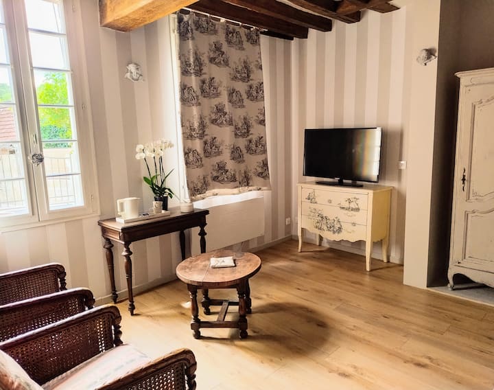 Chambre Chez L'habitant, Entrée Indépendante - Pierrefonds