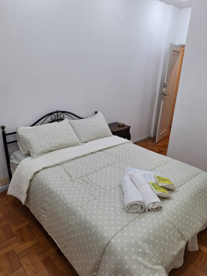 Copacabana 3 Qrts/vaga Na Garagem E 200m Da Praia - Ipanema