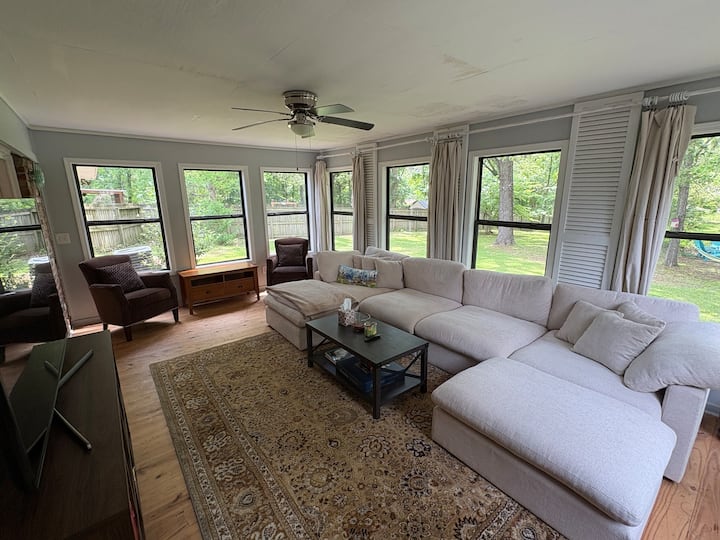 Family Friendly Starkville Home - Starkville, MS