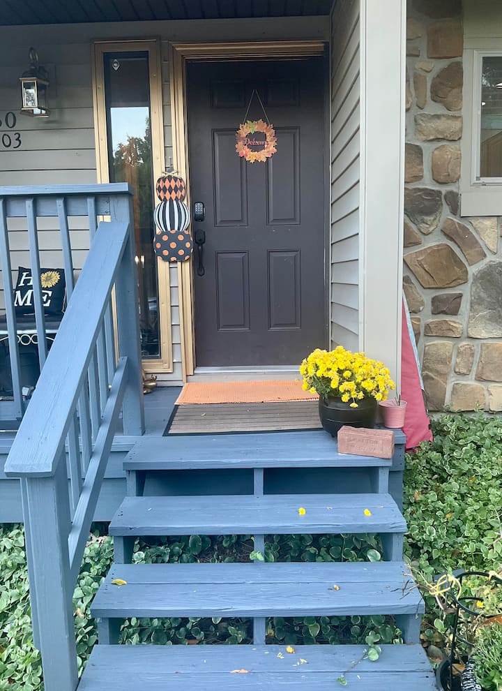 7th Fairway Townhome. Fall Getaway: Golf Football - Cheat Lake, WV