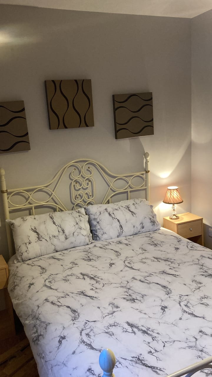 Bungalow In Rossaveal, Connemara- Sleeps 5 People - Irland