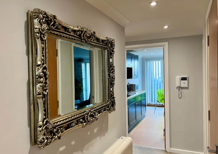 Luxury 2 Bedroom Sea View Apartment With Parking - Portsmouth