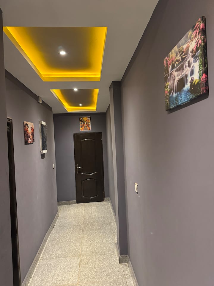 Apart Mamadi -
