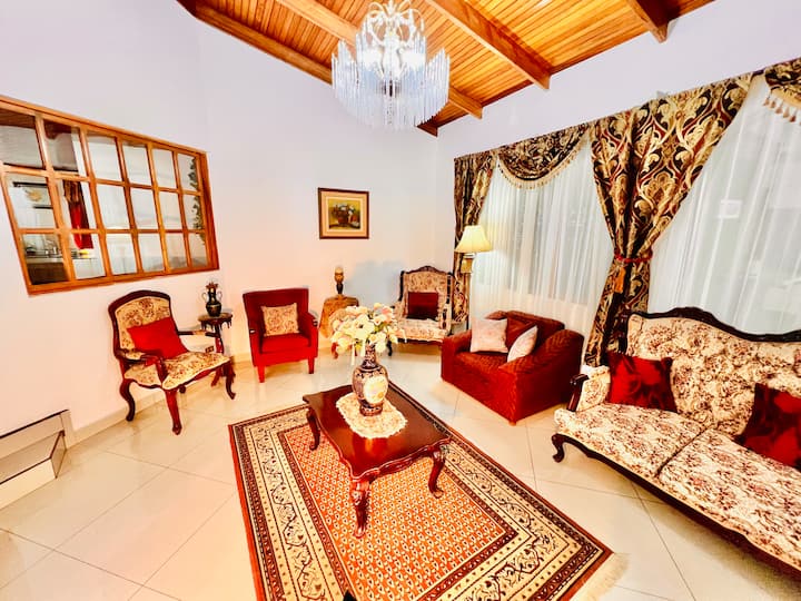 Alojamiento Para Grupos Grandes (+14 Huéspedes) - San José