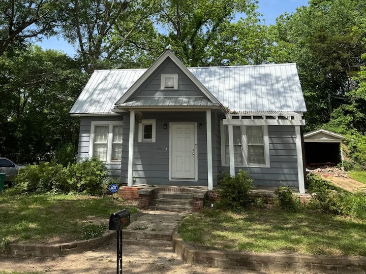 Spring Street Cottage - Tupelo, MS