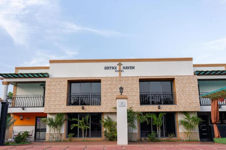 Brynx Haven Hotel - Accra