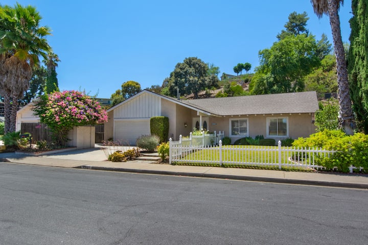Socal Serenity | Pool | Spa | Firepit | Bbq - Rancho Santa Margarita, CA