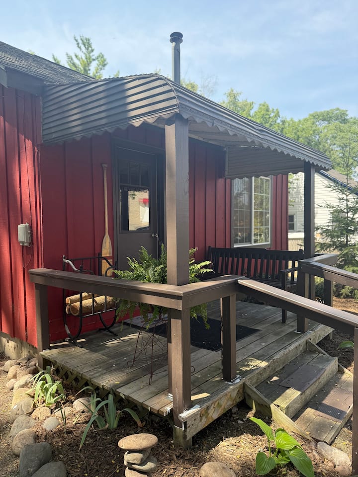 Vine Cottage - Caseville, MI