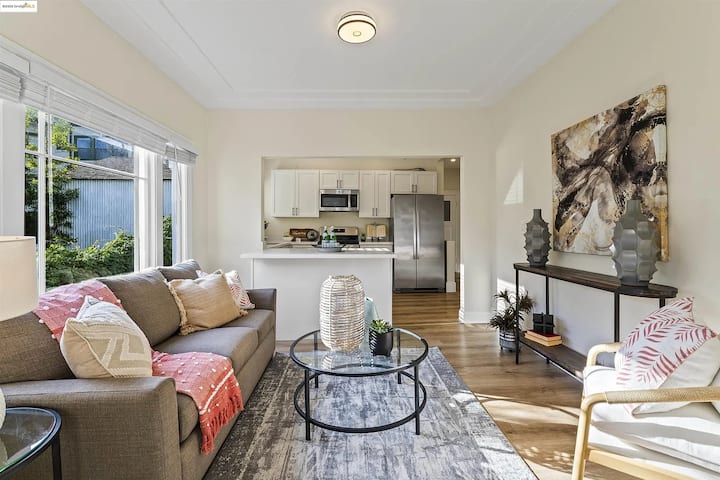 Modern 2br Near Lake Merritt - Oakland, CA