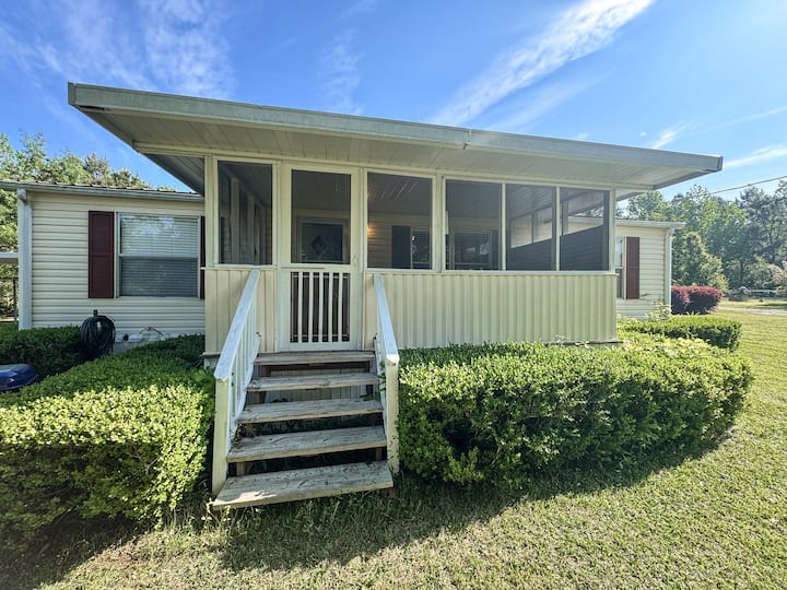 Cozy On Cypress Lake - Statesboro