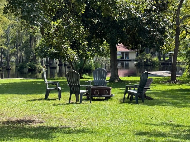 Cozy On Cypress Lake - Statesboro, GA