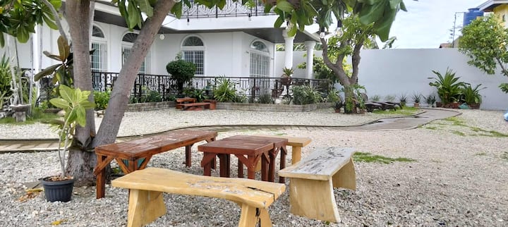 Beachfront Mansion & Villas - Calatagan