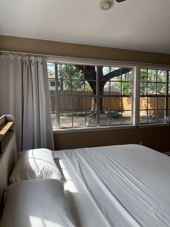 Dreamy Suite Guesthouse | 15m From Iah - Spring, TX