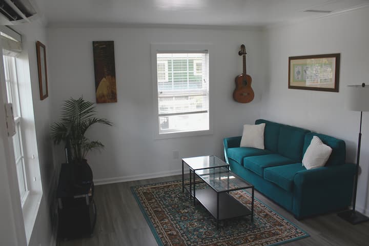 The Fiddling Frog Guest House - Lexington, NC
