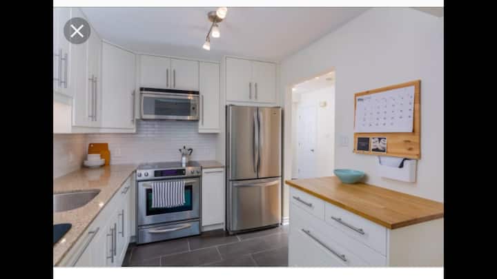 Cozy Upscale Kanata Retreat-family & Professionals - Kanata