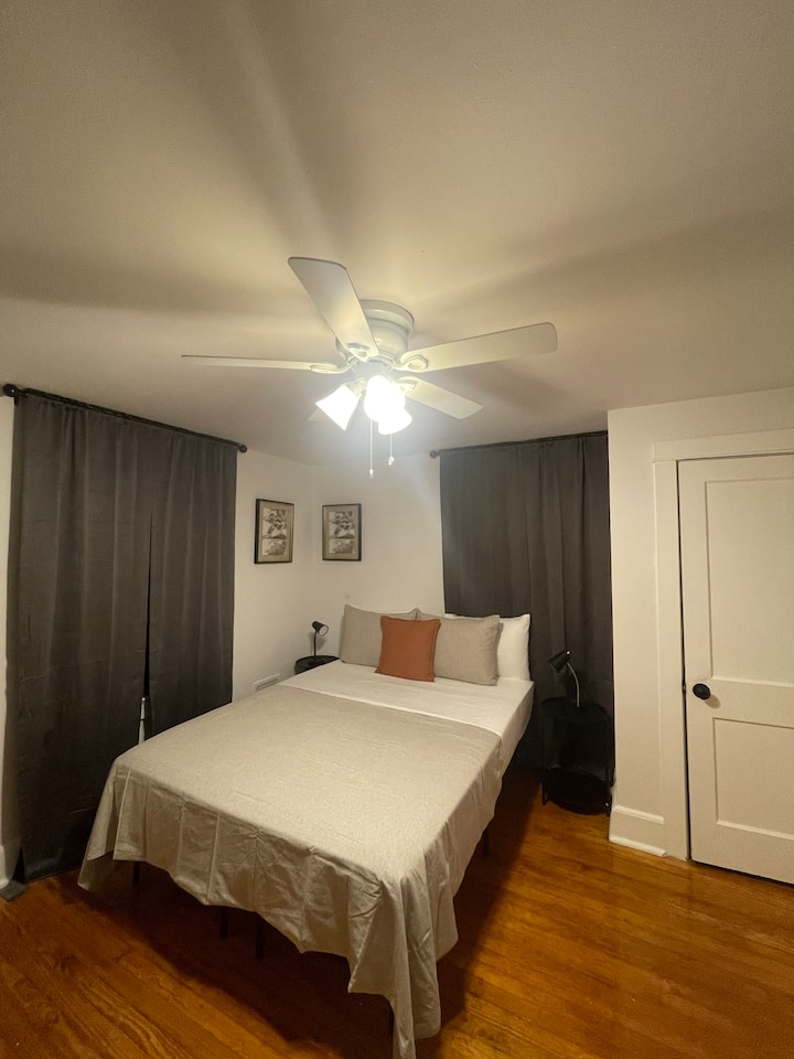 Downtownstay*privateroomracefans - Dover, DE
