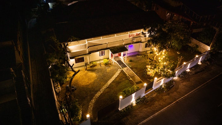 Why Not Hostel Mirissa - Mirissa