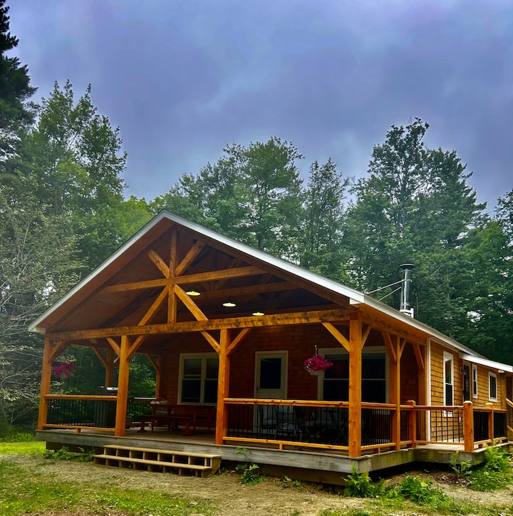 Charming Cottage By Pitcher Pond - Belfast, ME