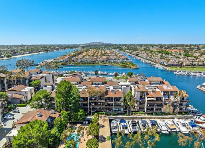 Waterfront Marina Getaway Escape - Seal Beach, CA