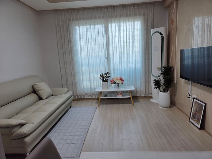 K-게스트하우스
(인천영종)인천공항  운서역주변,까페거리,맛집, 바베큐
(3룸과화장실2개) - Incheon