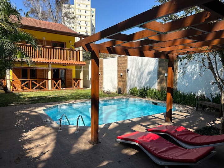 Mansão C/ Piscina E Ps5 | Próx Metrô, Einstein Usp - Pinheiros