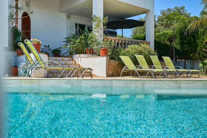Juan Villa For 6, Private Pool - Cala d'Or
