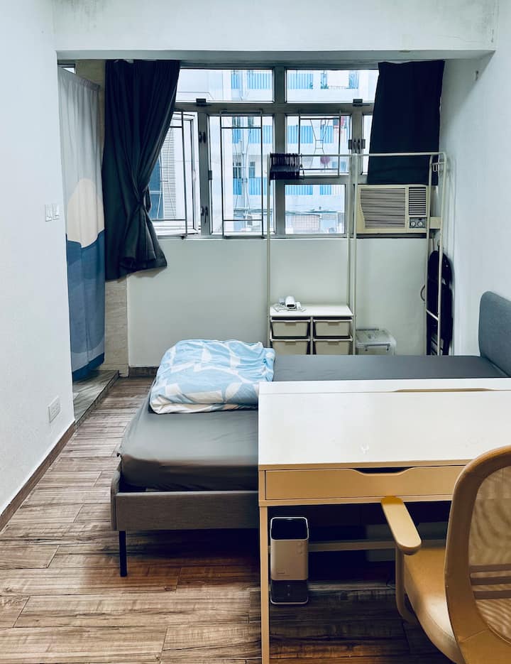 Studio Unit - 3 Mins To Mtr - Hong Kong