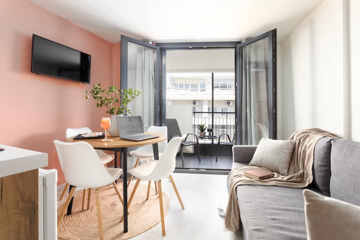 One Bedroom Apt W/balcony - Салоники