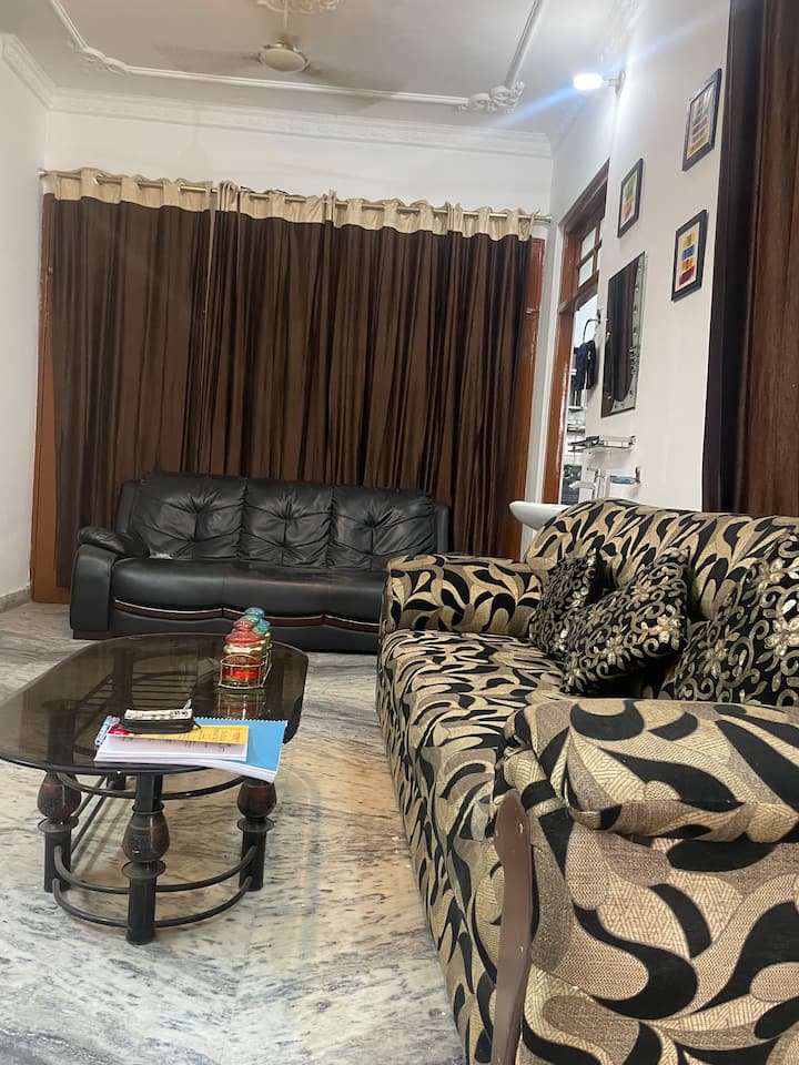 Cozy & Spacious Home - Jammu