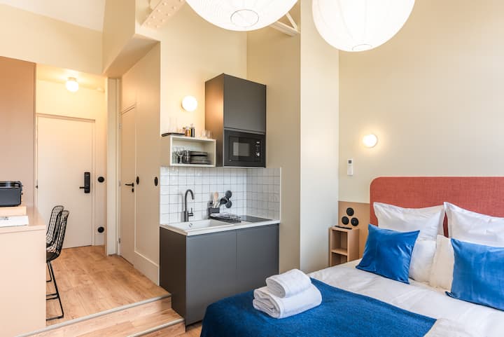 Maison Delage - Elegant Studio Refait à Neuf - Courbevoie