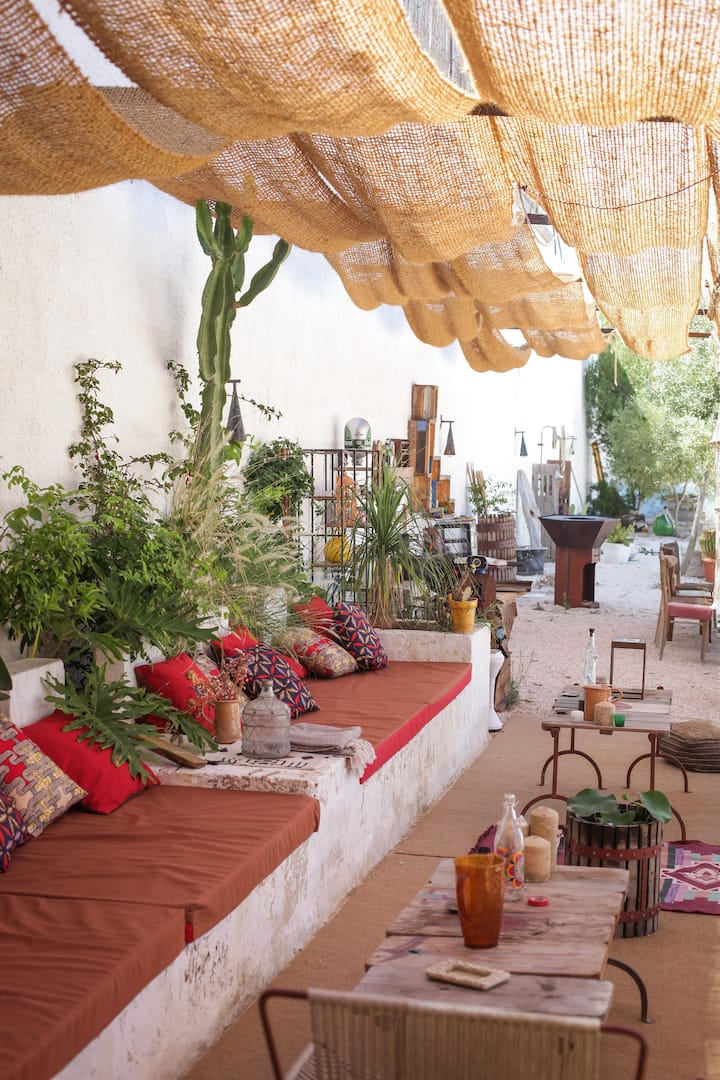 Casa Cueva E Glamping - Mola di Bari