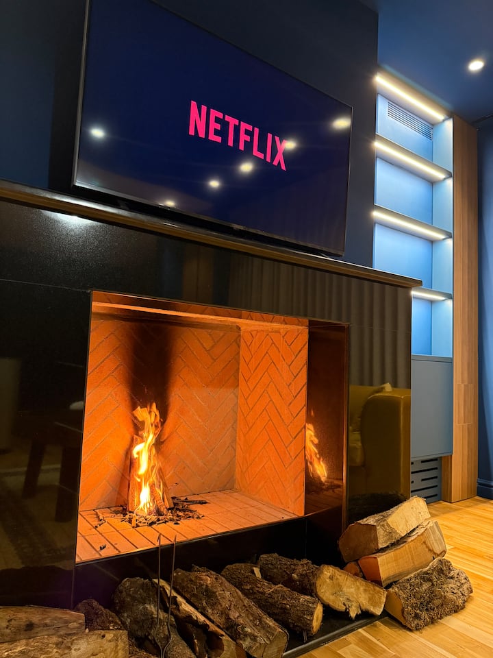 Luxury Villa 
Private Pool 
Teg Tirana - Tirana