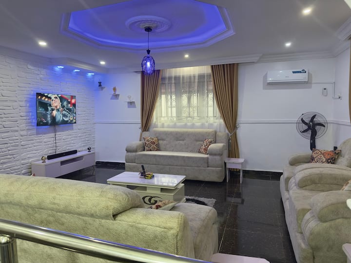 Modern 4-bedroom Apartment In A Quiet Estate - Nigeria