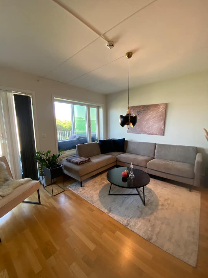 Modern Leilighet Med Balkong - Stavanger