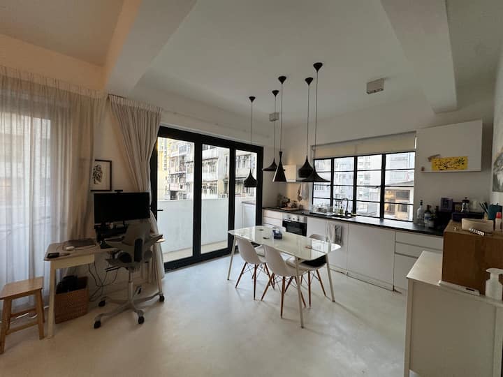 Flat In Central - Hong Kong