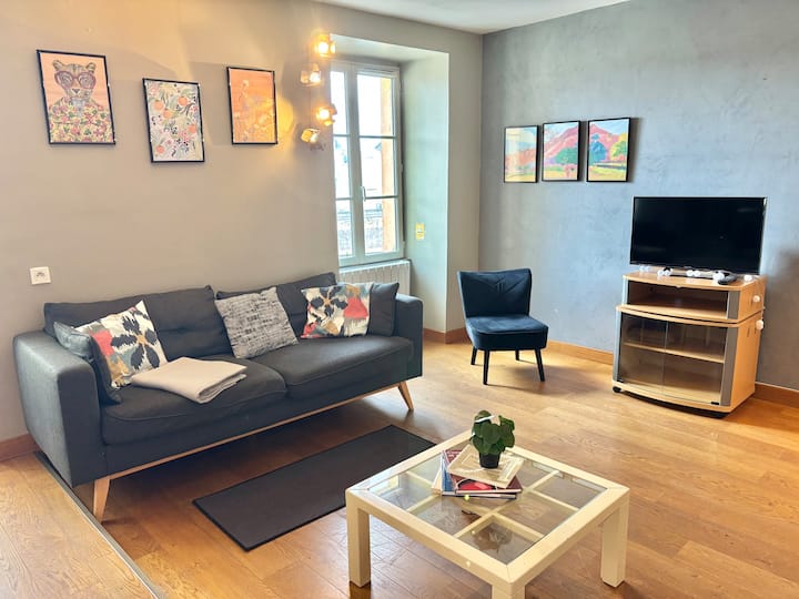 Centre-ville Vue Mayenne •4 Personnes •2 Chambres - Laval, France